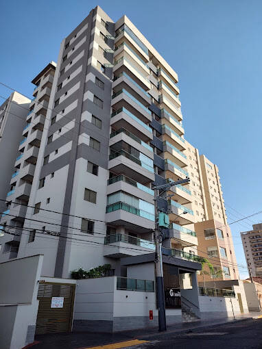 Vende-se Lindo apartamento no Edifício Genova Jardim Paulista - 239